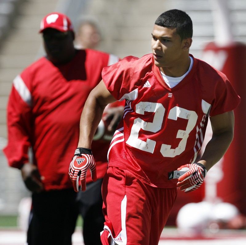 Badgers football: Tailback Vonte Jackson suffers another ACL tear