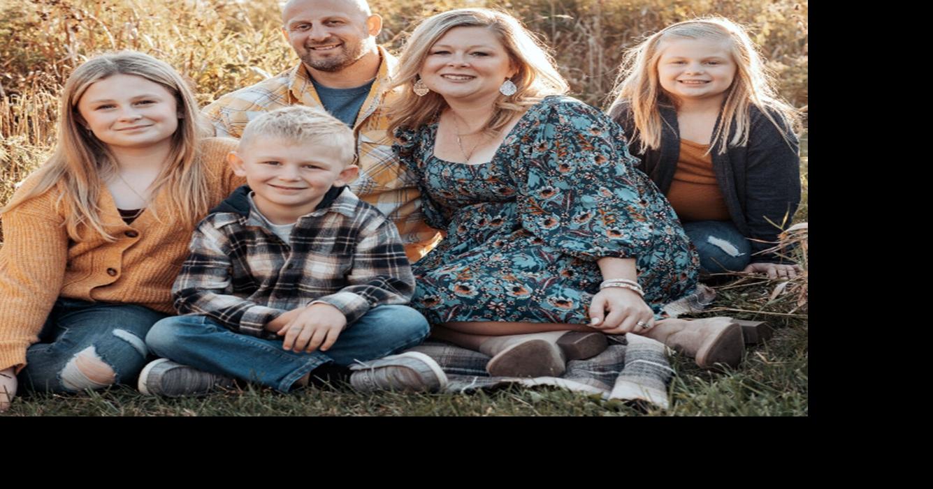 Community supports Oregon wrestling coach after house fire