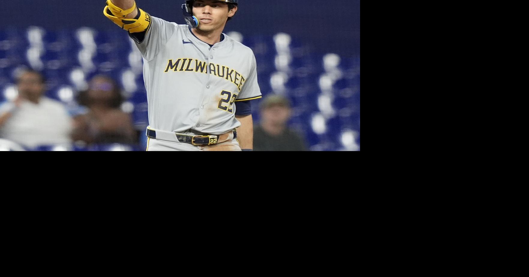 Brewers' Christian Yelich optimistic after back surgery