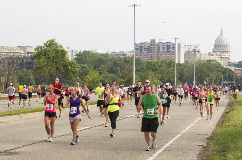 Runners battle heat in half-marathon after Madison Marathon canceled