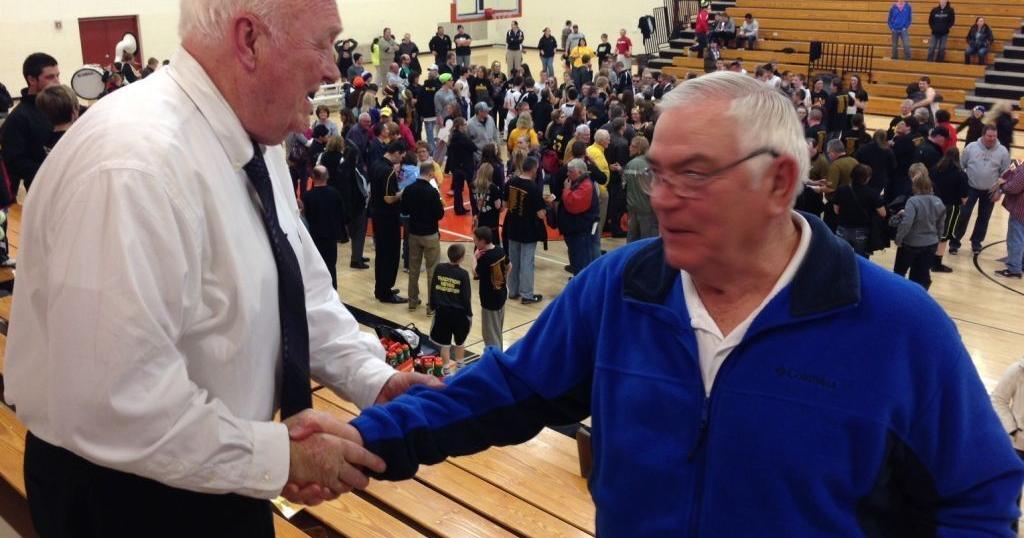 Longtime Mineral Point football coach Ron Murphy dies at 79
