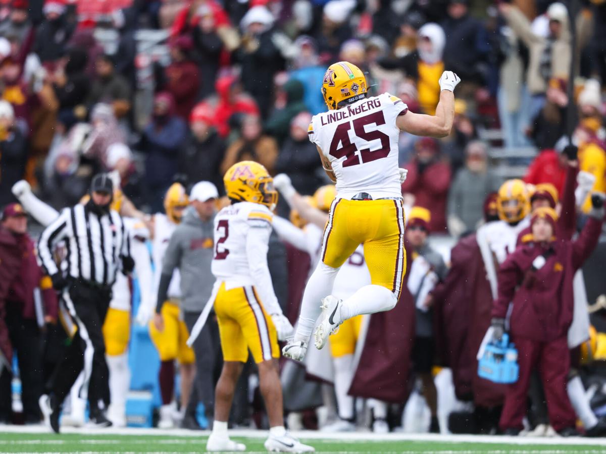 Mason Reiger commits to transfer to Wisconsin football