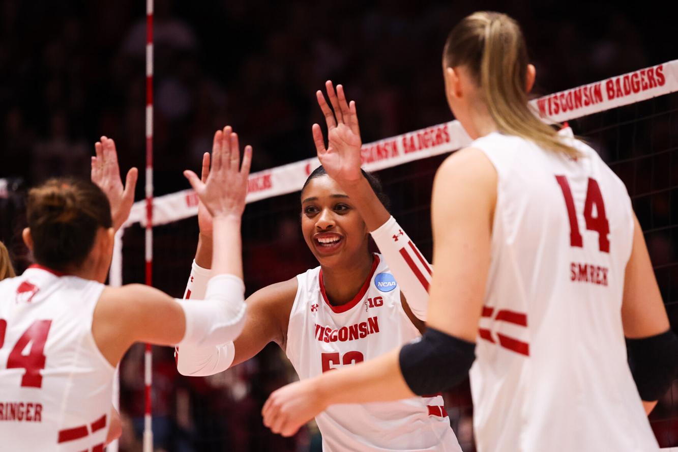 Photos: Wisconsin volleyball defeats Georgia Tech in second playoff match