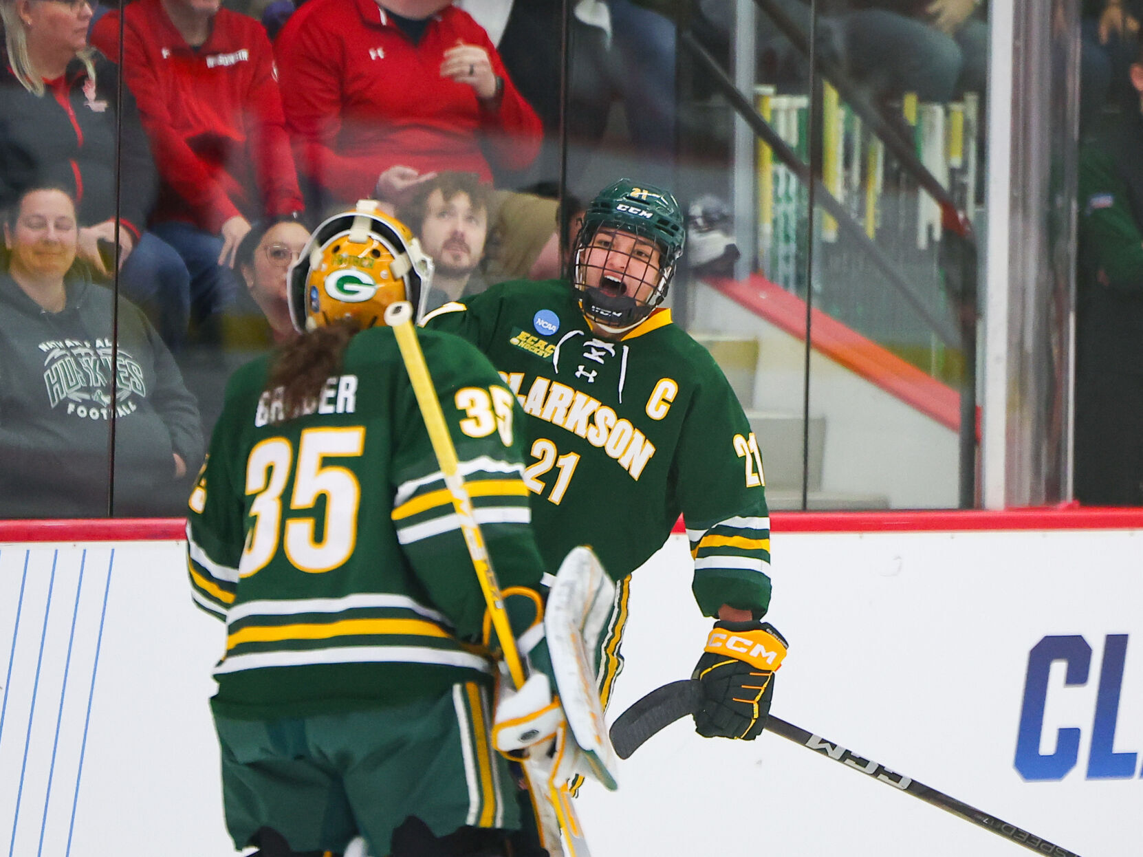 Wisconsin women's hockey beats Minnesota in NCAA Frozen Four