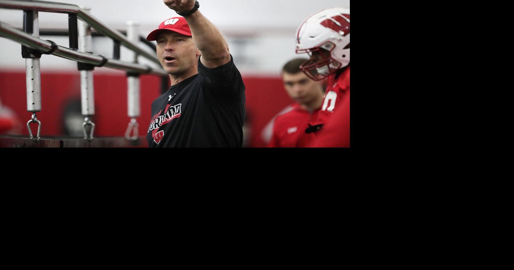 What does coach Bob Bostad bring the Wisconsin offensive line? Old ...