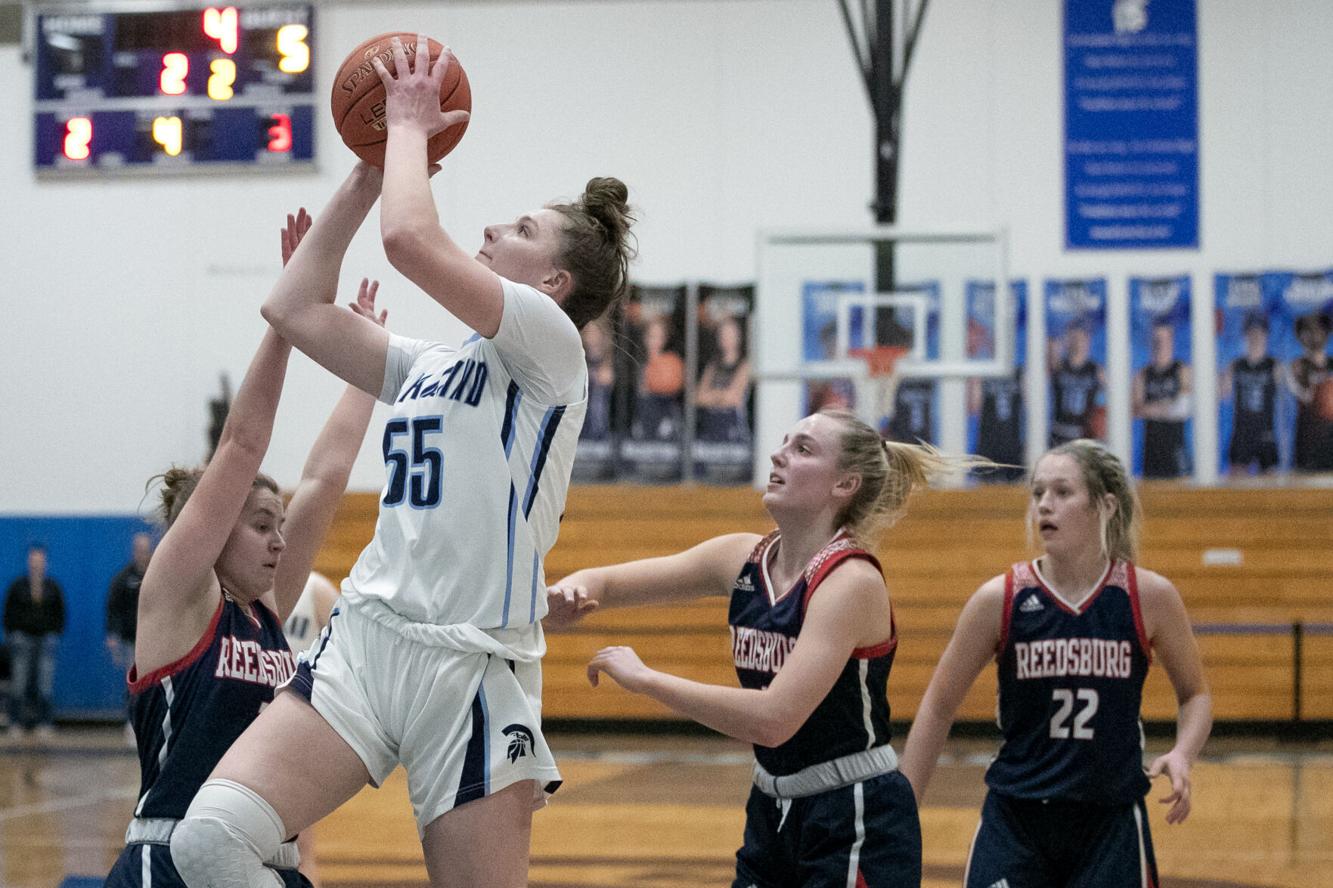 McFarland girls basketball's Teagan Mallegni focused on team