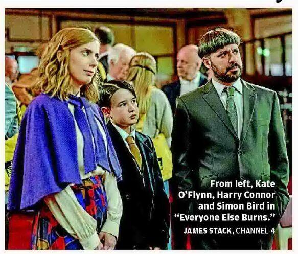 Enjoy dysfunction in CW comedy