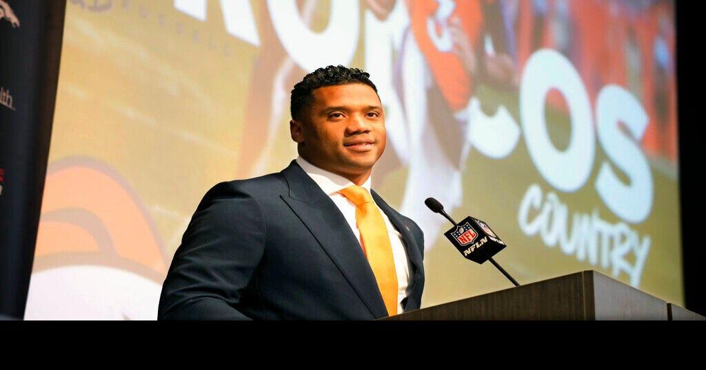 Russell Wilson aims to play 12 more years, win 3-4 more Super Bowls ...