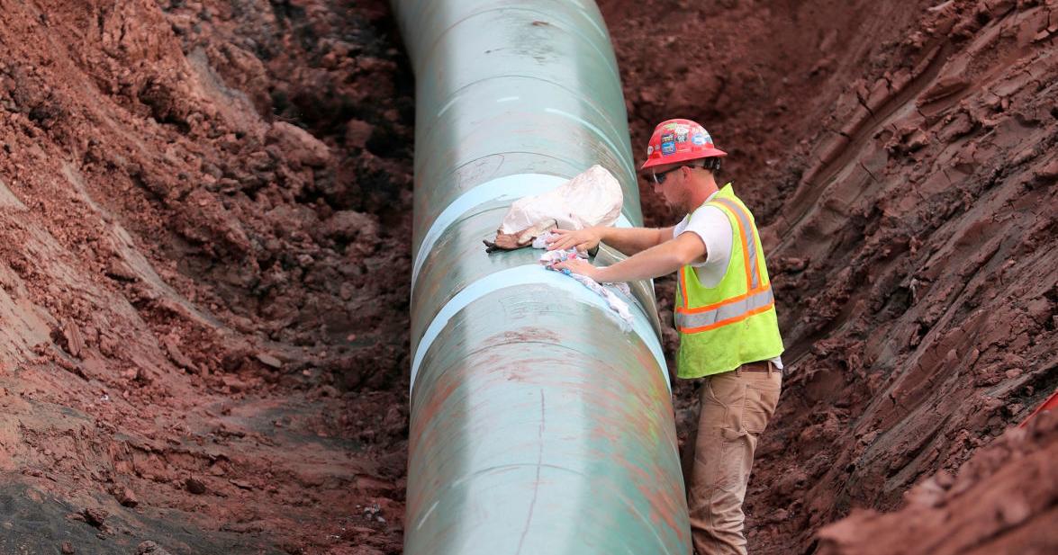 Nearly 300 turn out for public hearing on Enbridge pipeline reroute