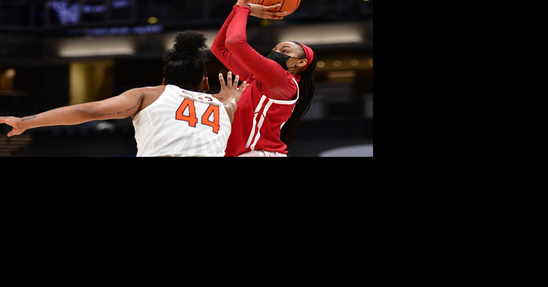 Forward Imani Lewis leaves Badgers women's basketball team