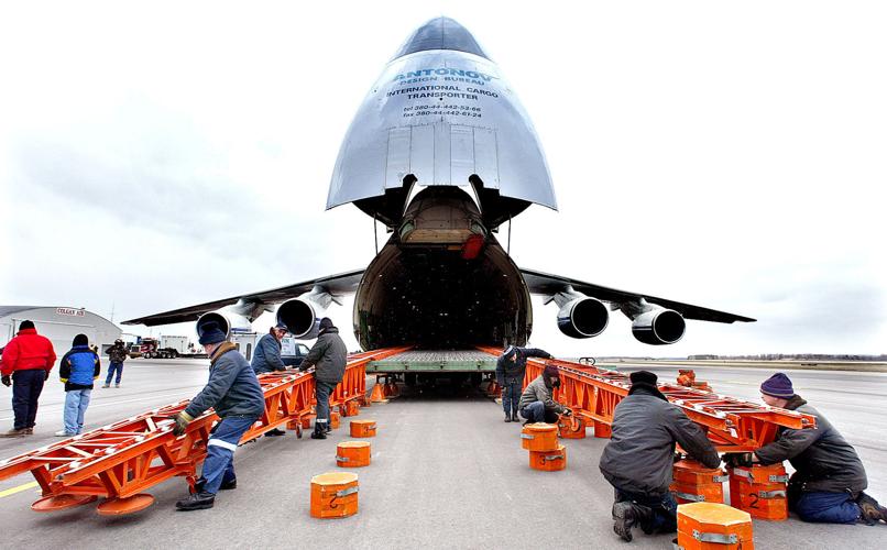 cargo plane crew