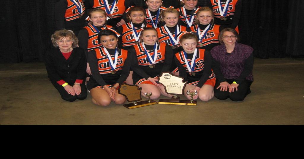 Oregon Varsity Cheerleaders Finish On Top At State Cheer Competition