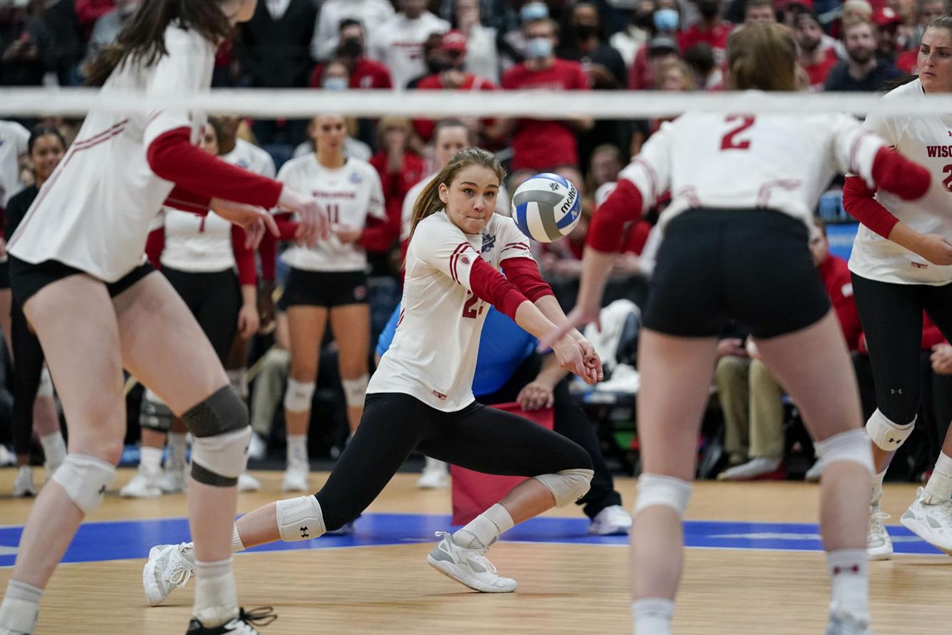 Wisconsin setters Izzy Ashburn, MJ Hammill make strong cases in spring ...