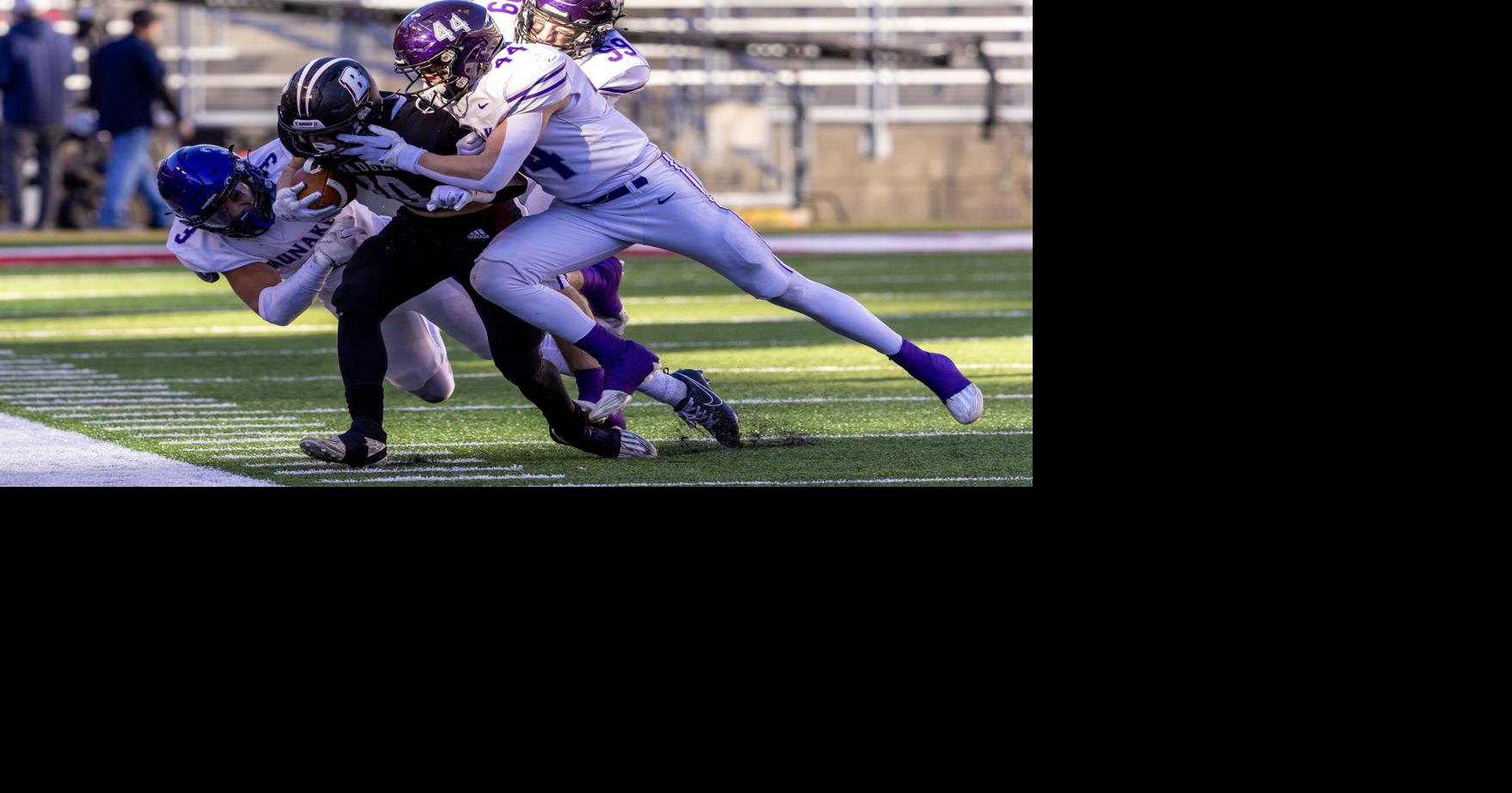 Waunakee football falls in state title game
