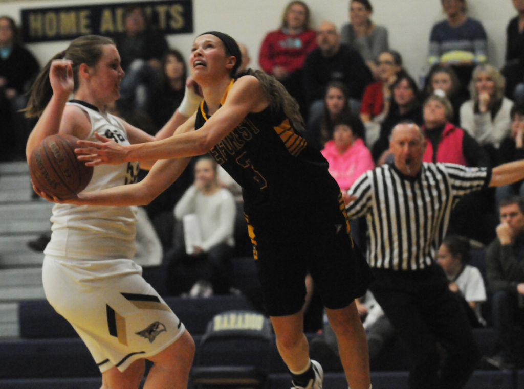 Prep girls basketball: Ari Opsahl, DeForest clamp down in win over Baraboo
