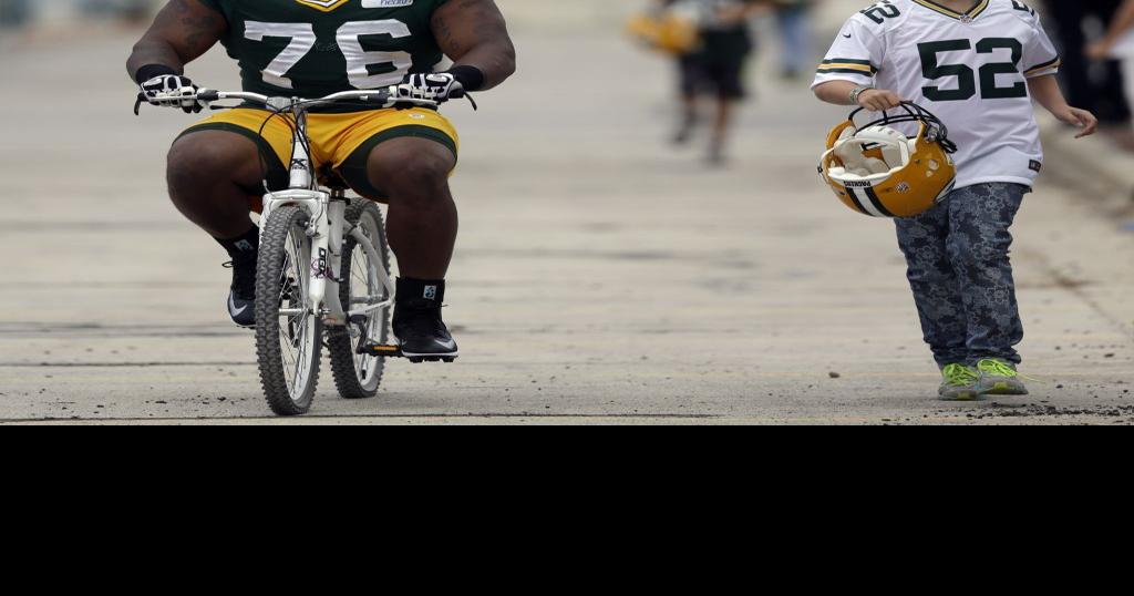 Photos: Packers bike to start of training camp