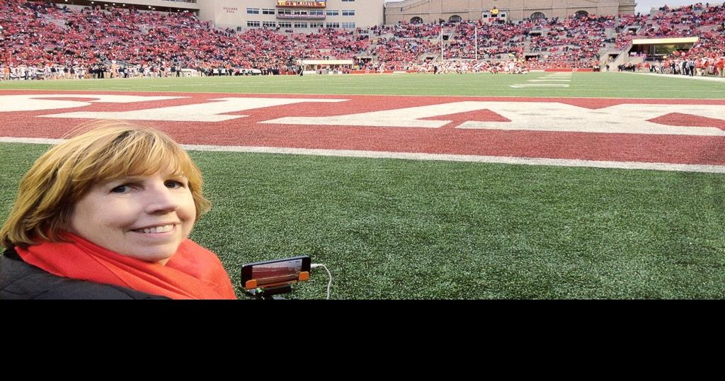 Doug Moe: Writer returns to football Saturday