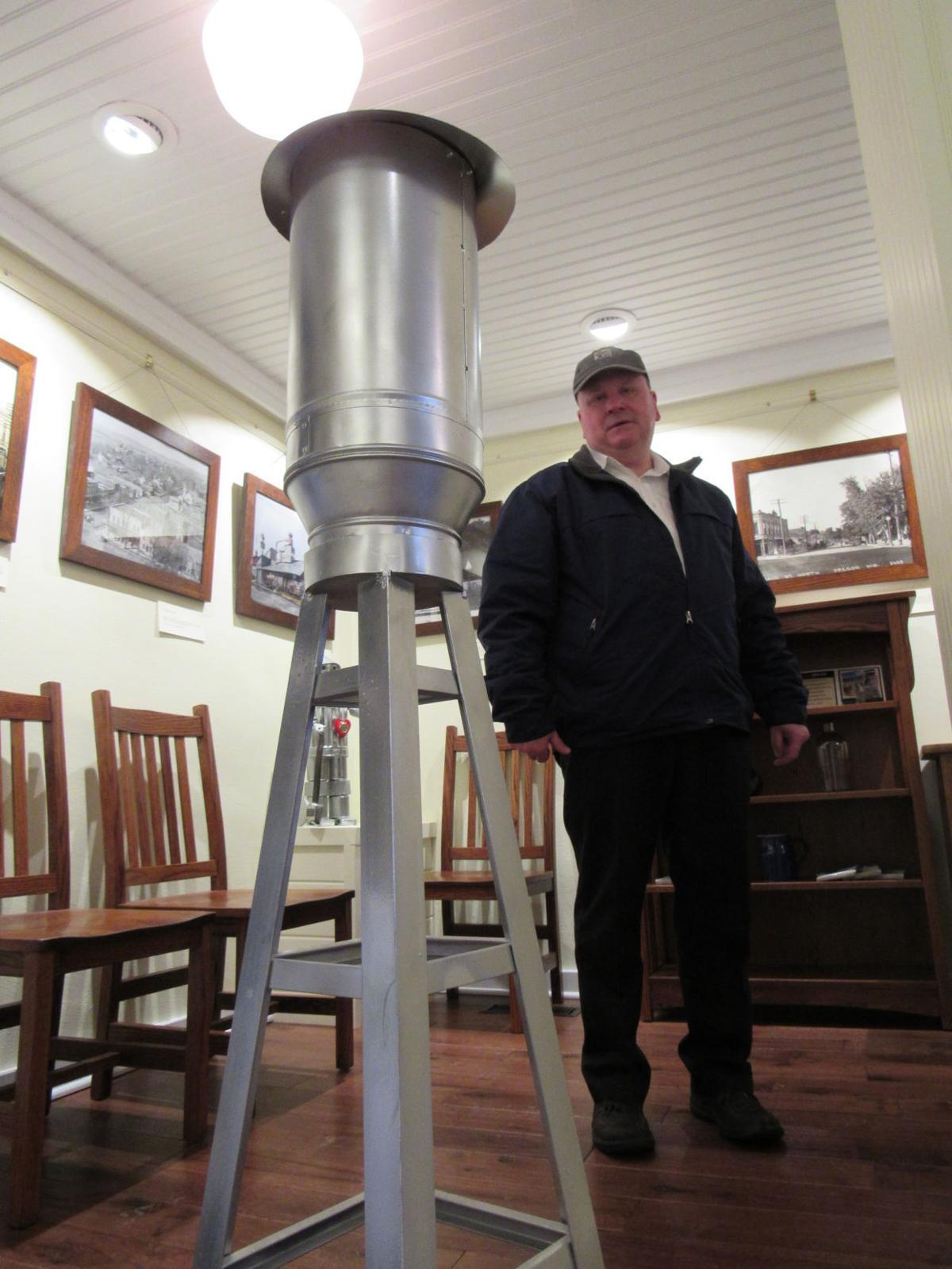 Oregon water tower being preserved and food pantry gets a new home