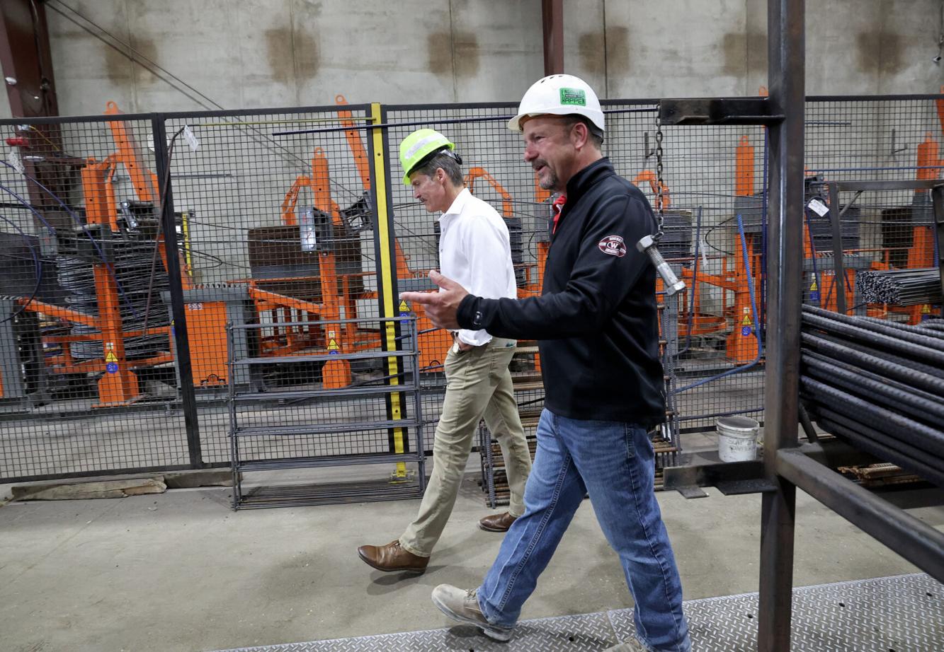 Eric Hovde addresses overtime tax cuts in Portage visit