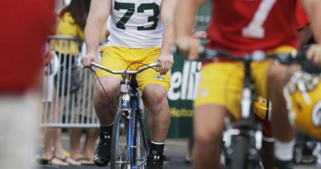 Packers: JC Tretter put on injured reserve-designated for return