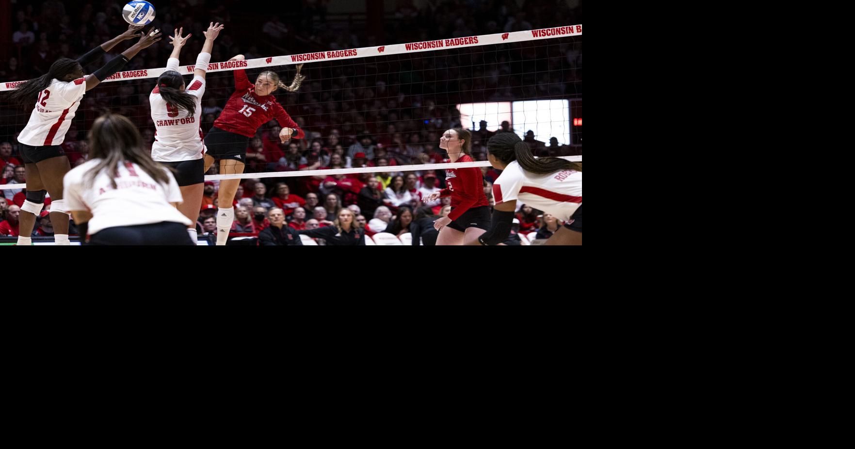 11242023 Badger volleyball vs nebraska SKM 31-11242023185557.jpg