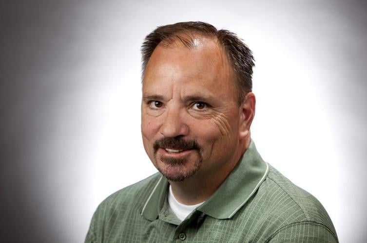 'Generous' and 'genuine': State Journal sportswriter Tom Mulhern dies at 56