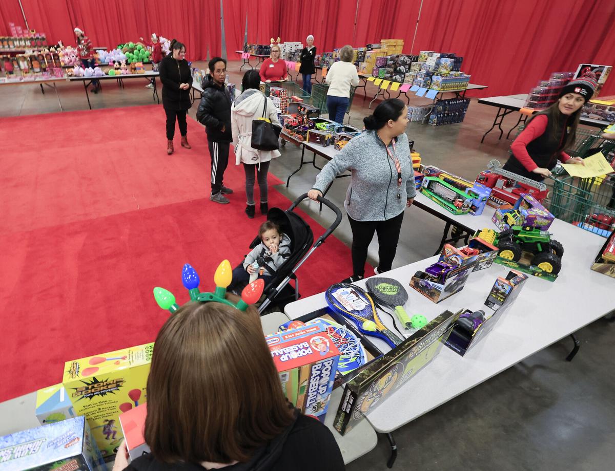Empty Stocking Club brings joy to hundreds of volunteers