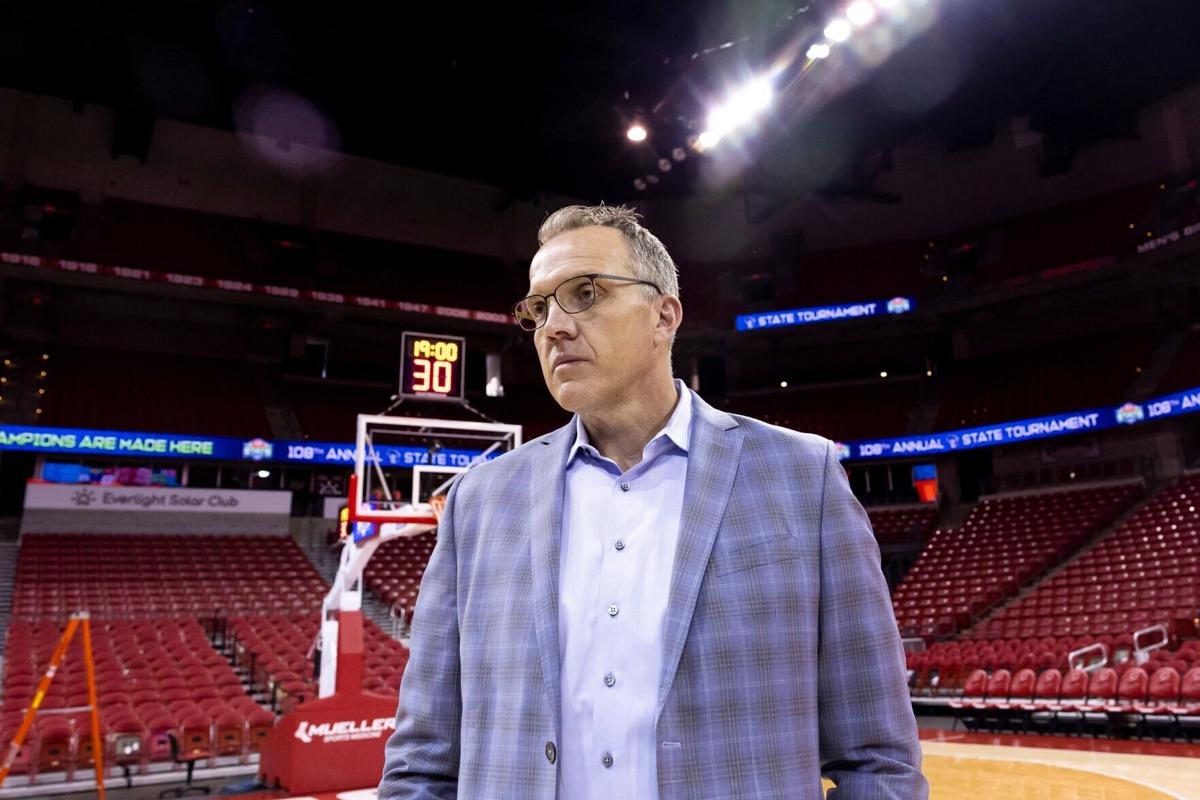 Chris McIntosh to step down as Wisconsin athletic director