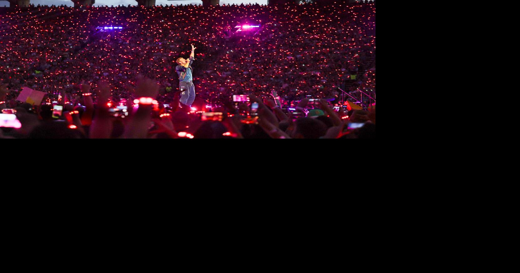 No viral moments but lots of fun at Madison's Coldplay show