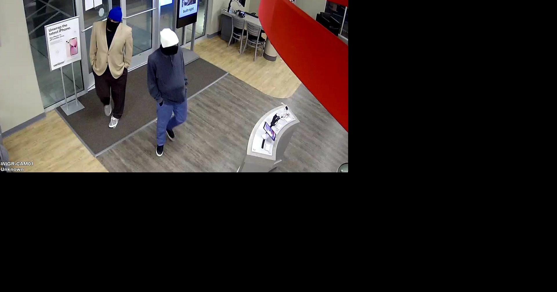 Cell phones stolen in armed robbery of Verizon Wireless store on ...