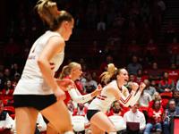 Wisconsin volleyball sweeps Chicago State