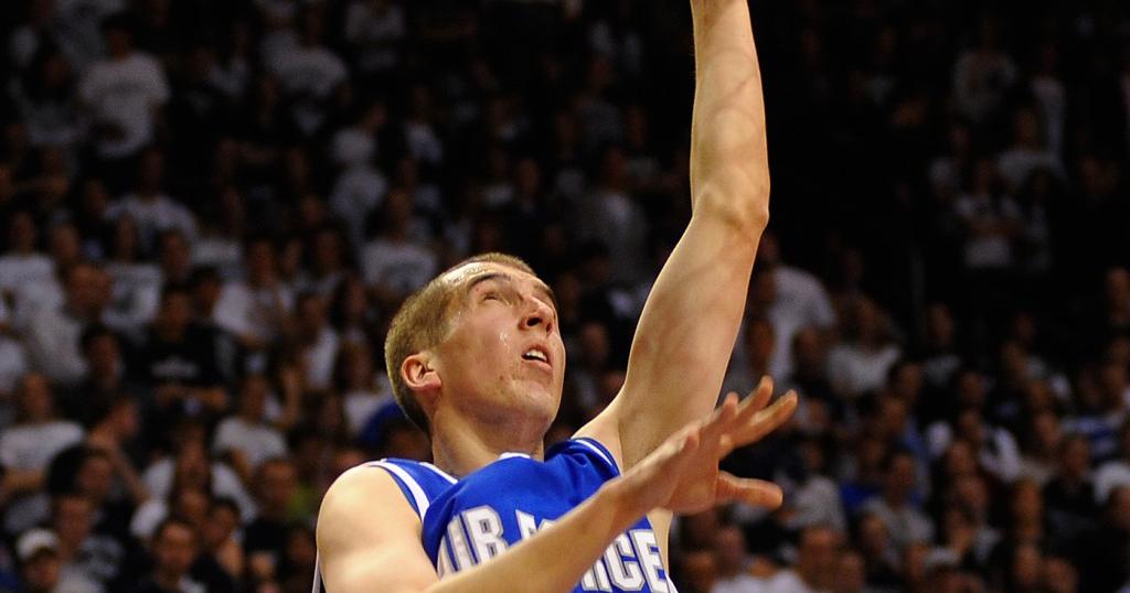 UW men's basketball: There's one more Bo(hannon) down the road