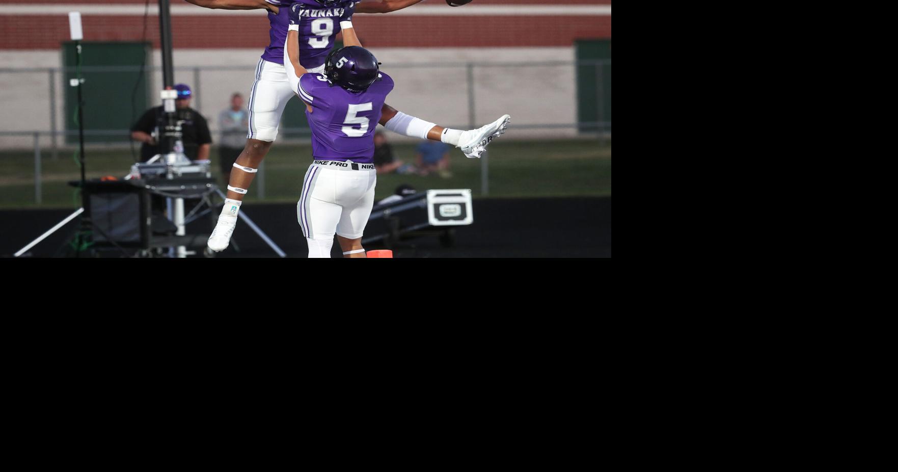 Photos: Waunakee football defeats Middleton 17-14