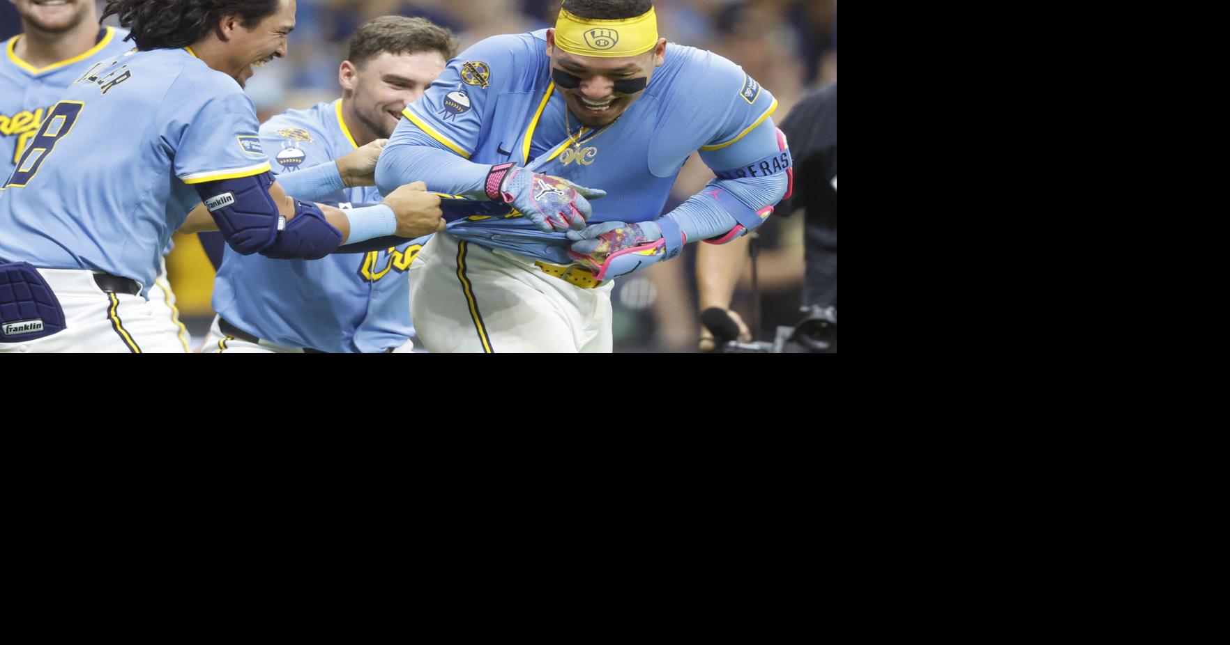 William Contreras' walk-off HR lifts Brewers over Giants