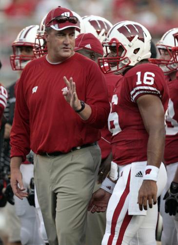 Tom Oates: Paul Chryst exactly what UW football program needs