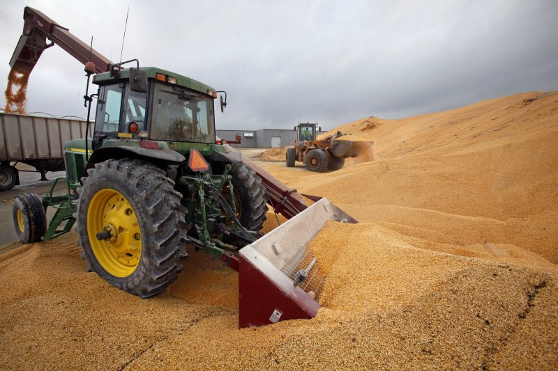 Catching Up: Outdoor corn piles from huge harvest were gone before ...