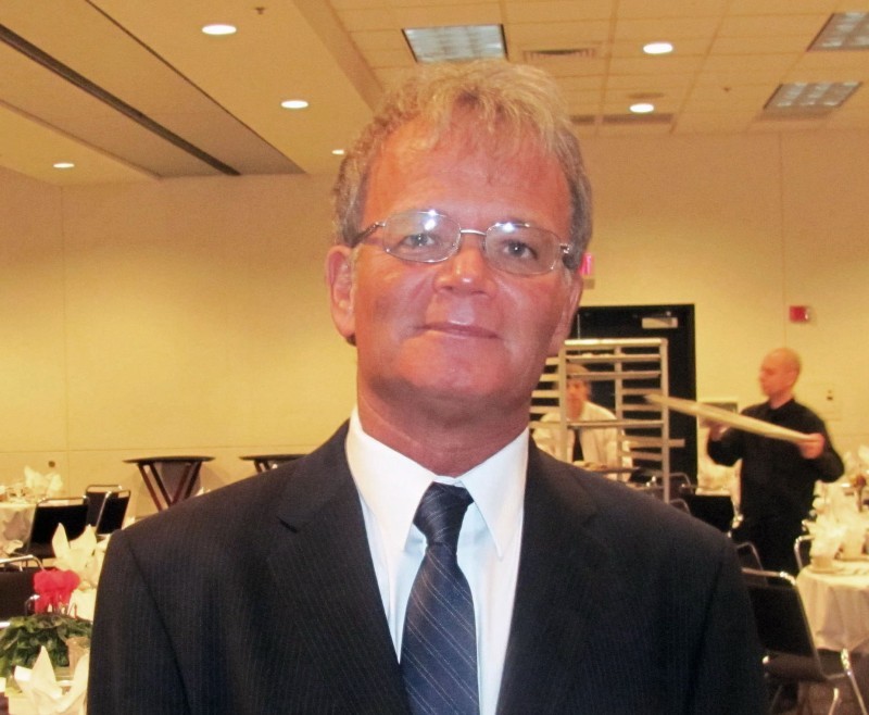 Porchlight honoree warns of the dangers of alcoholism