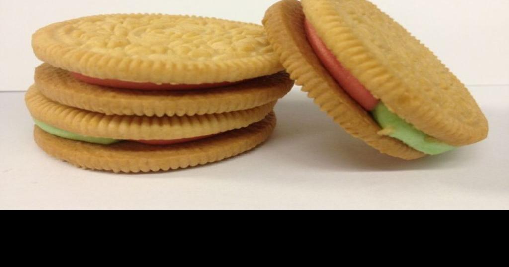 Yeah, I Ate That: Watermelon Oreos provide strange taste of summer