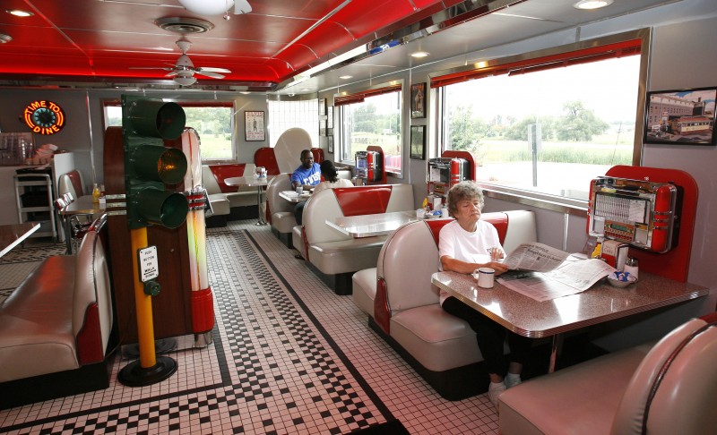 Gus’s Diner goes for gusto and delivers the goods