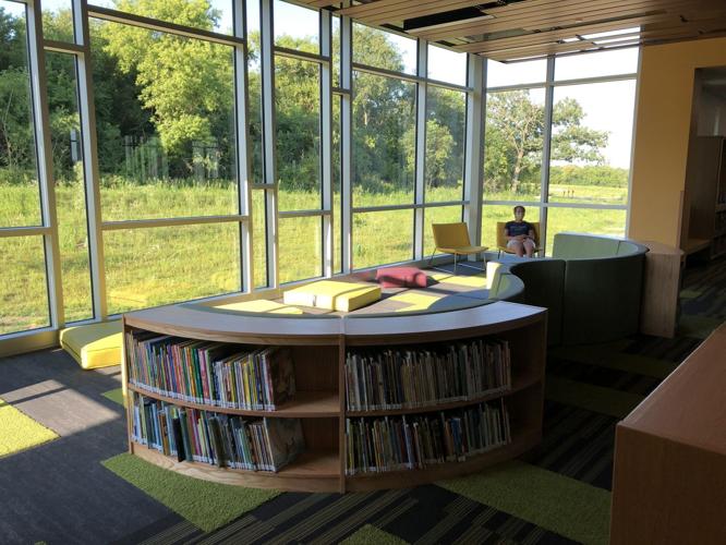 Oregon's New Forest Edge Elementary School embraces elements of nature ...