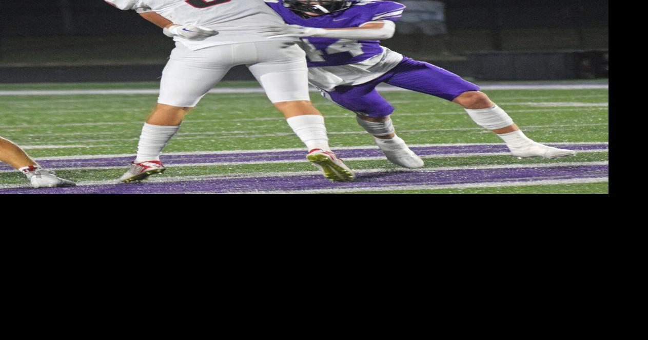 Waunakee football rides its defense to an undefeated record