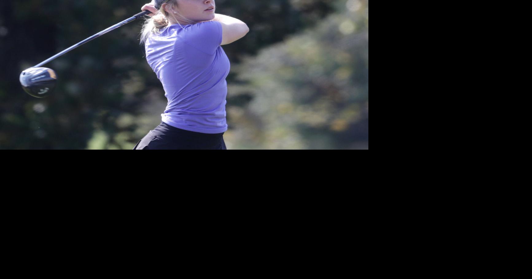 Wauakee's Izzi Stricker shoots 65 in victory