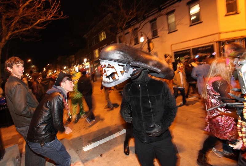 Spirited spooks flood Downtown for Freakfest celebration
