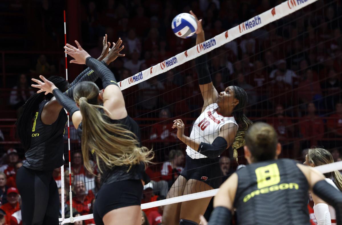 Wisconsin volleyball sweeps Purdue on national TV