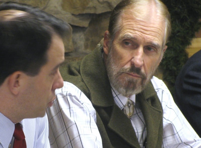 Seely on Science: UW professor disputes deer czar's findings