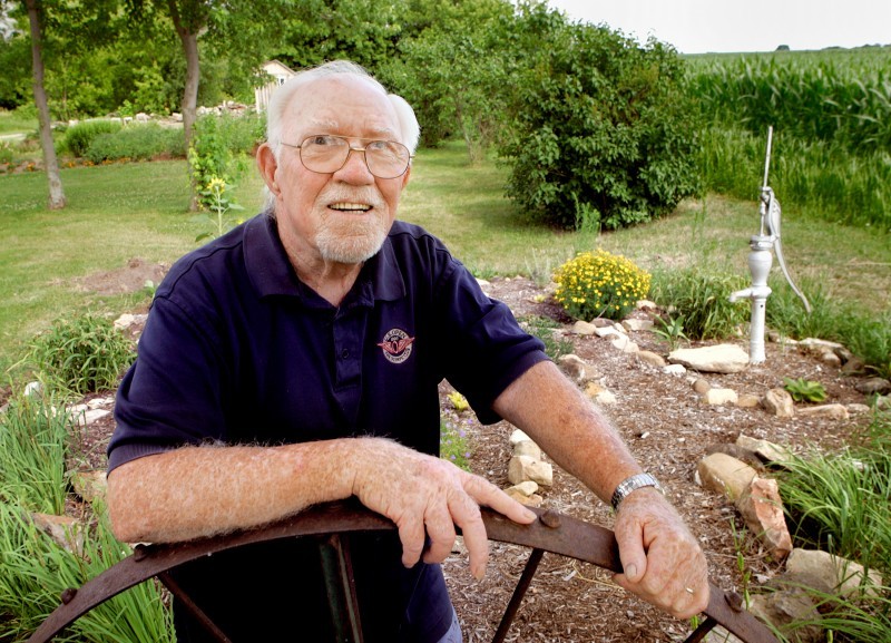 McConnell, state's first public intervenor, dies at 84