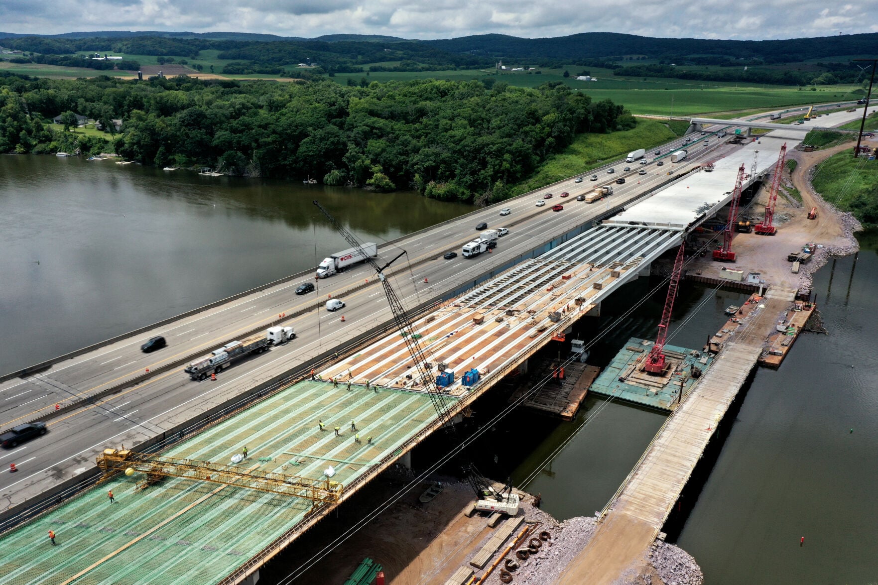 Interstate bridges project halfway done over Wisconsin River