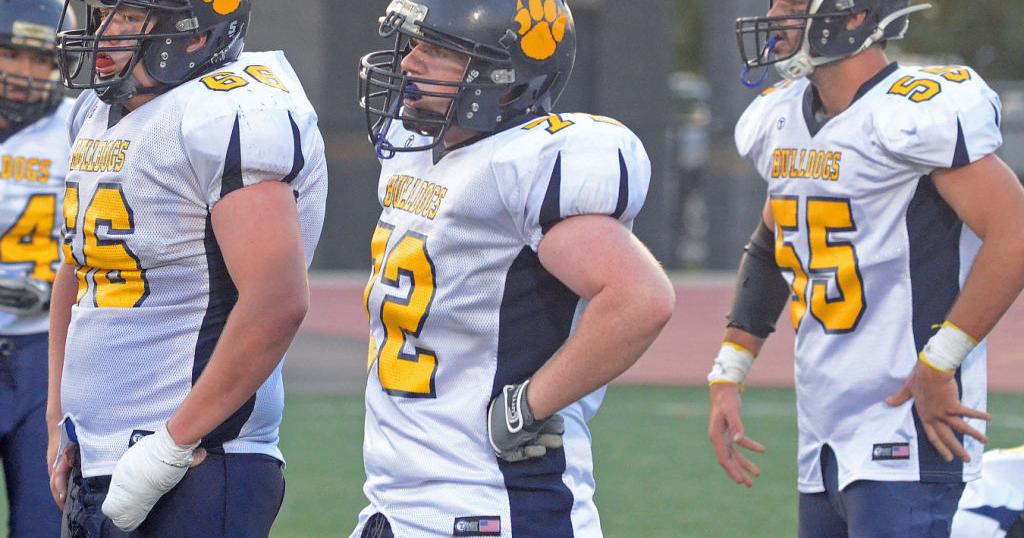 PREP FOOTBALL: Pardeeville wants to run behind BIG offensive line