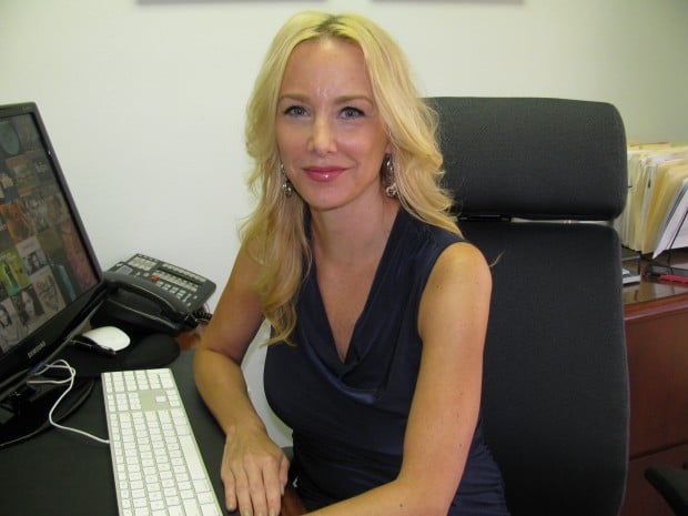 Executive Q&A: Uniek's Birt helps Waunakee-based picture frame maker ...