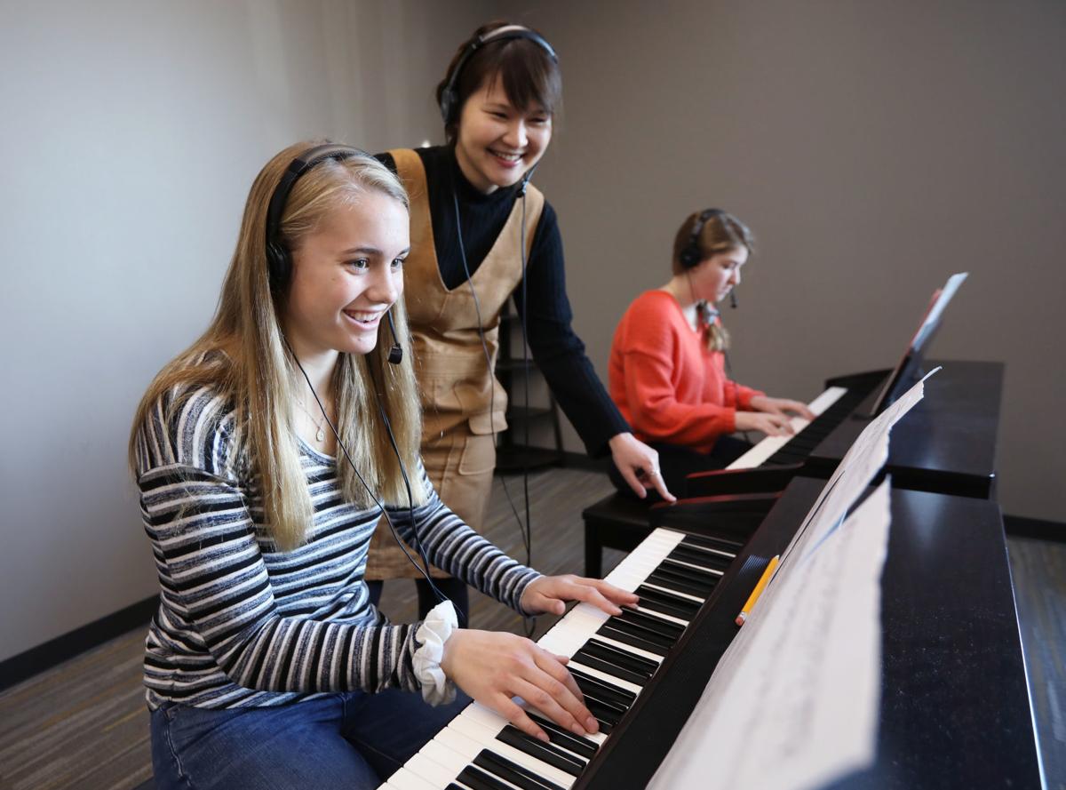 Almost a quarter of Edgewood High School students take piano class